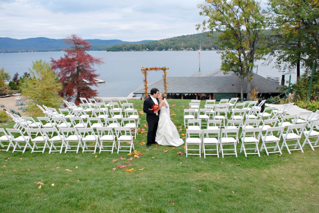 A Boathouse wedding story... - The Lodges at Cresthaven